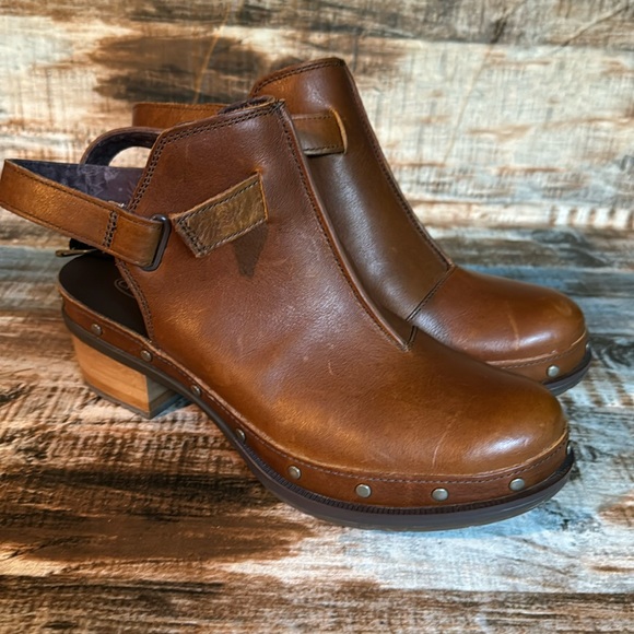 Chaco | Shoes | Chaco Clogs Brown Leather | Poshmark